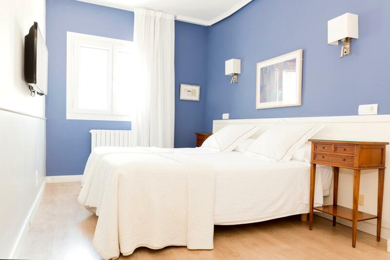 15 Best Hotels in Zaragoza (Luxury, Boutique, Coolest)