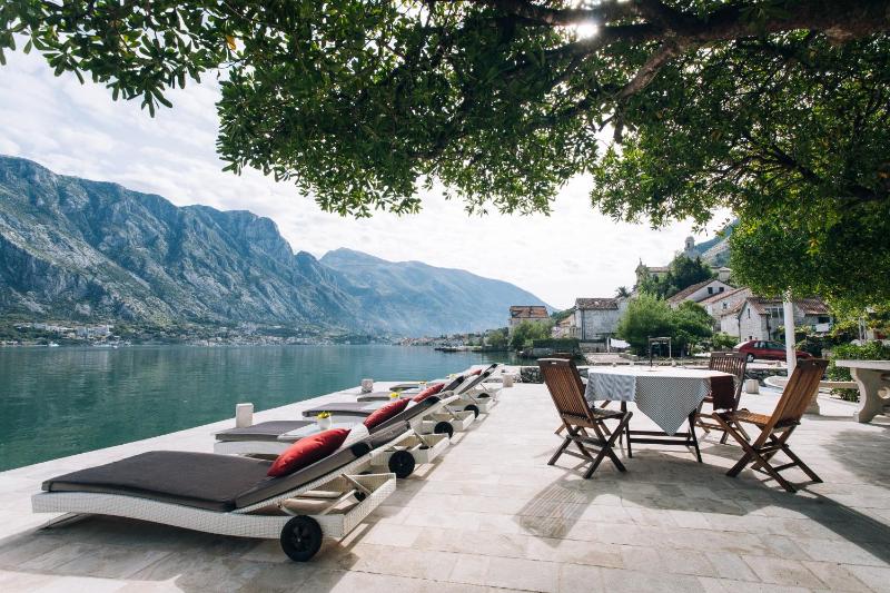 19 Best Hotels in Kotor (Luxury, Boutique)