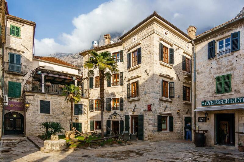 19 Best Hotels in Kotor (Luxury, Boutique)